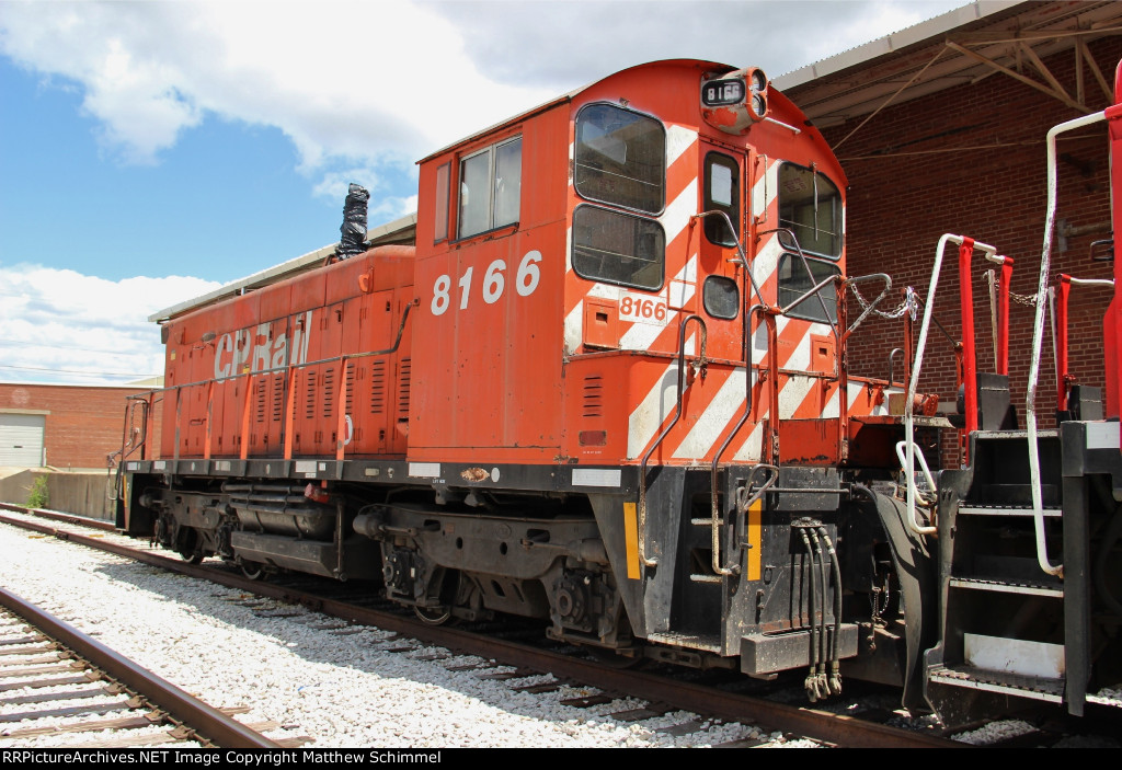 Canadian Pacific SW1200 - CP 8166